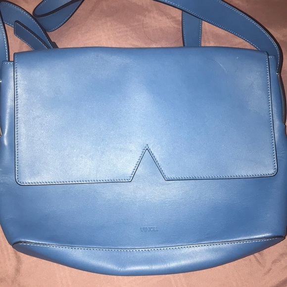 Vince | Bags | Vince Signature V Bag | Poshmark